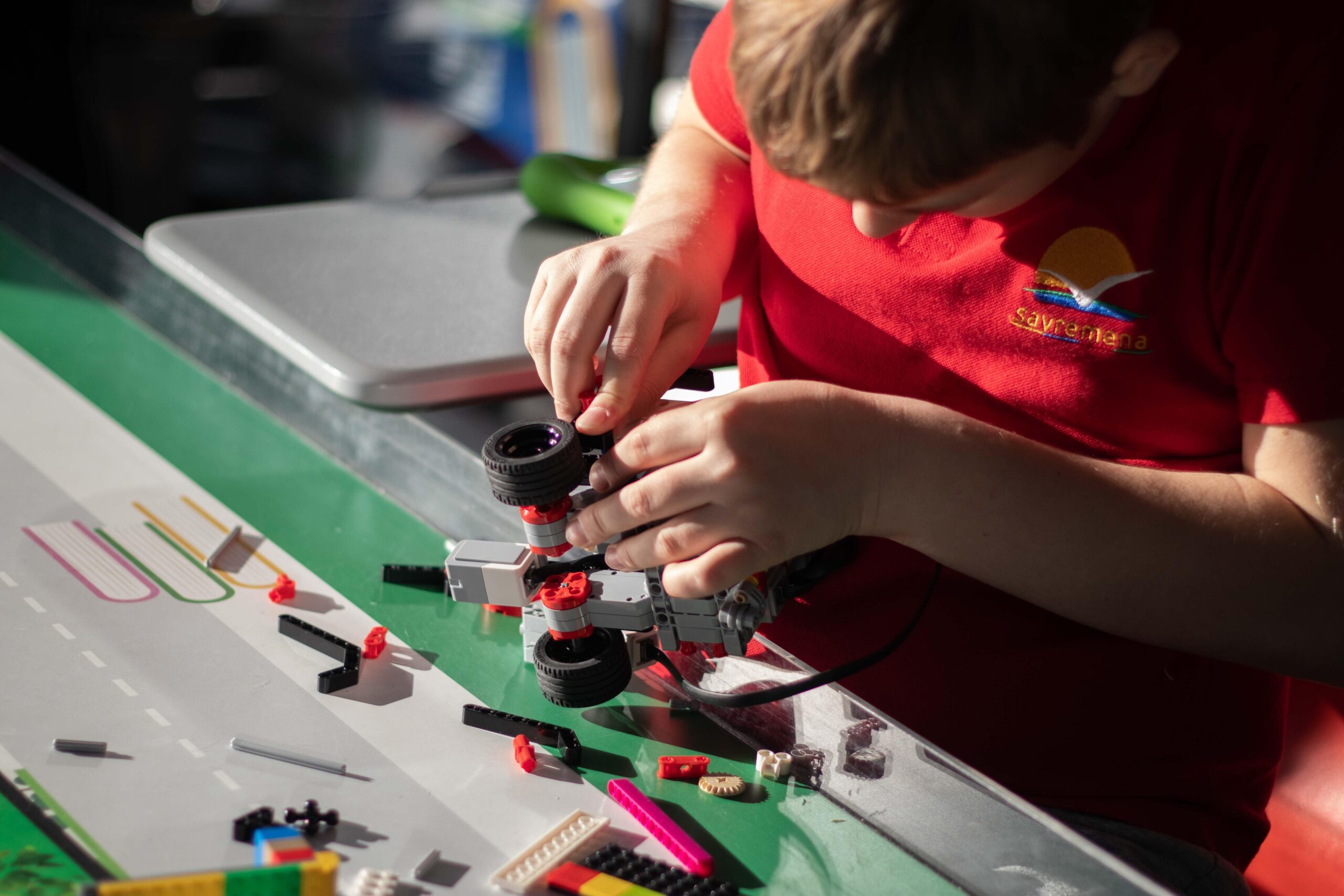 Explore - FIRST LEGO league